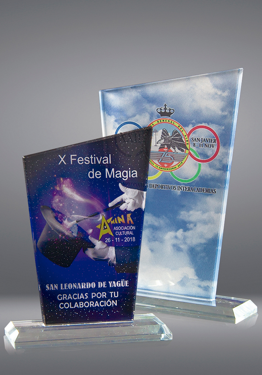 Crystal Trapeze Trophy Color